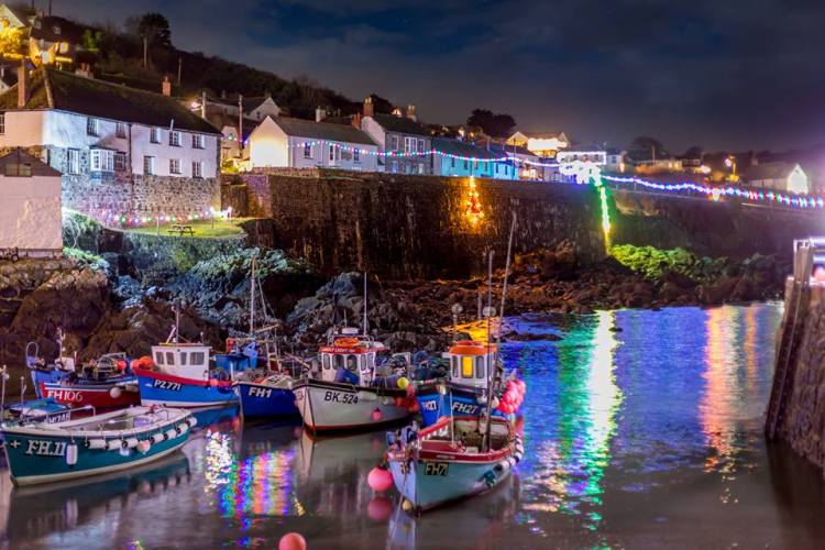 Coverack Village – A picturesque Cornish fishing village in the heart ...