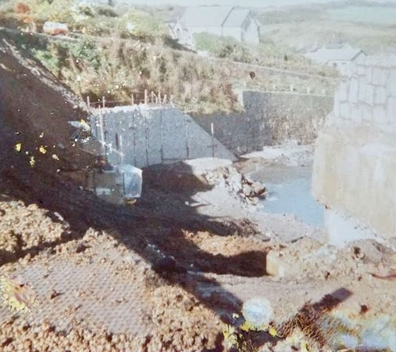 1990 photos of Coverack sea wall being built – Coverack Village