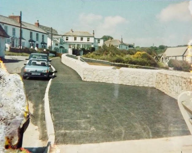 1990 photos of Coverack sea wall being built – Coverack Village